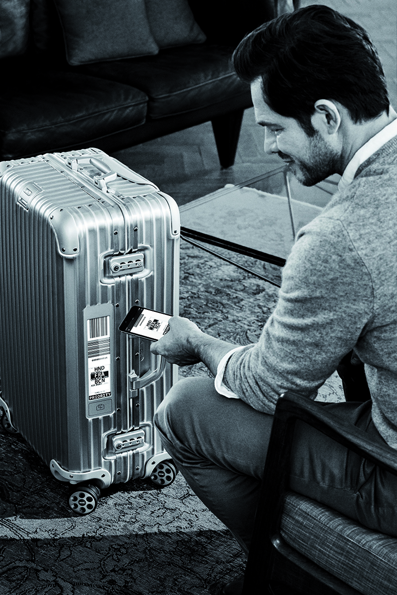 Rimowa Electronic Tag - Silver Winner - 2016 New York Design Awards