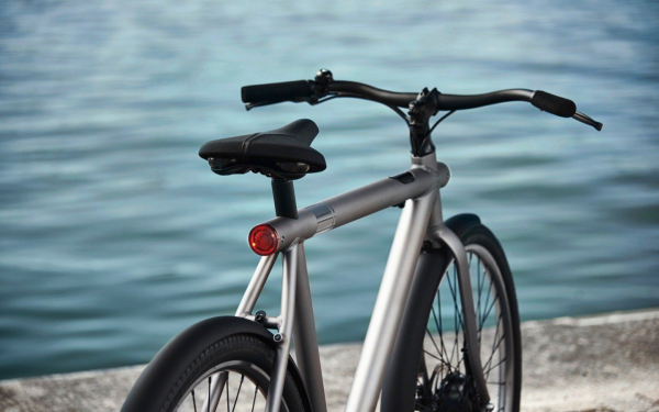 Electrified S - Gold Winner - 2017 Berlin Design Awards