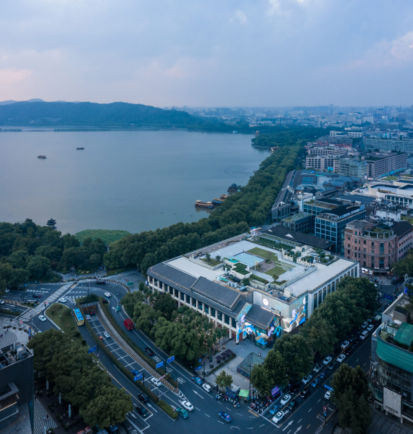 Hangzhou Hubin Yintai in77 - Gold Winner - LONDON Design Awards 2022