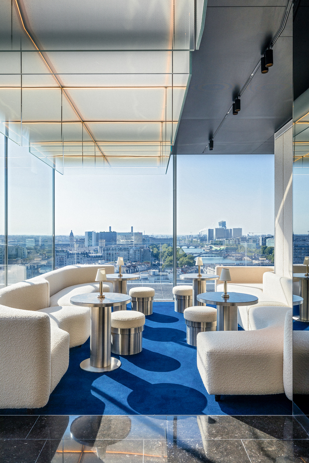 Bonnie Bar & Restaurant S/O Paris