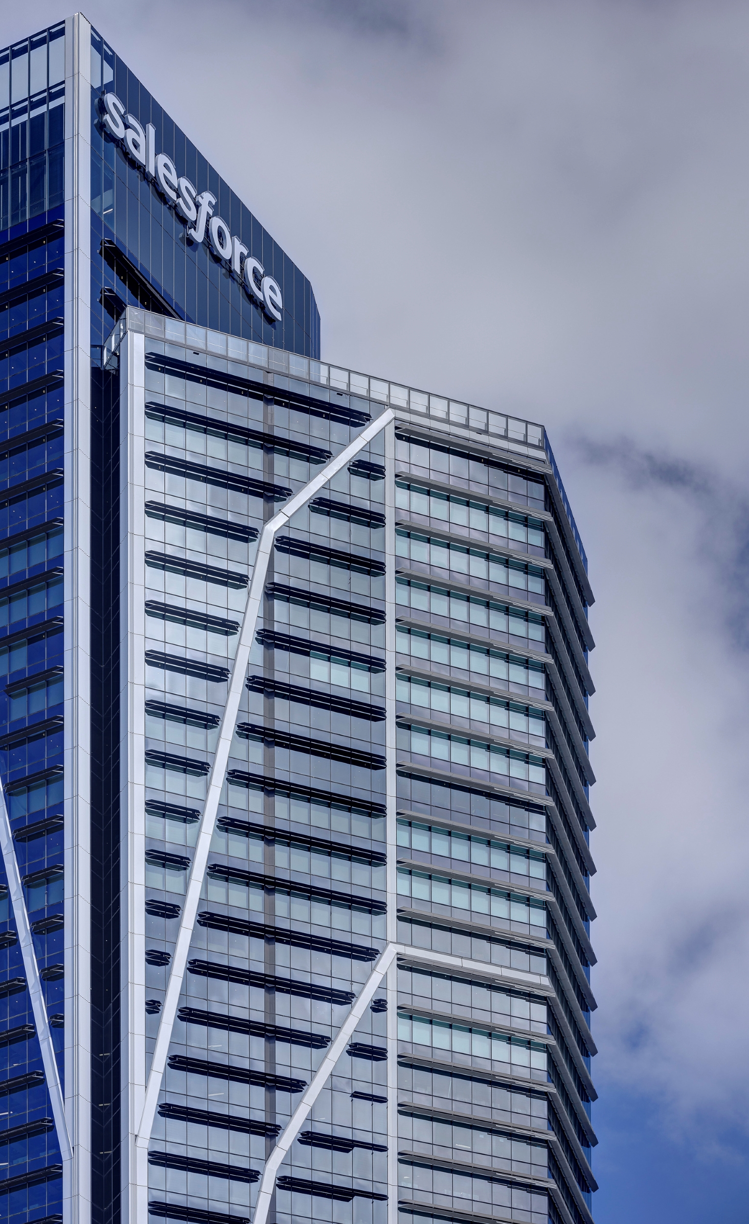 Salesforce Tower at Sydney Place