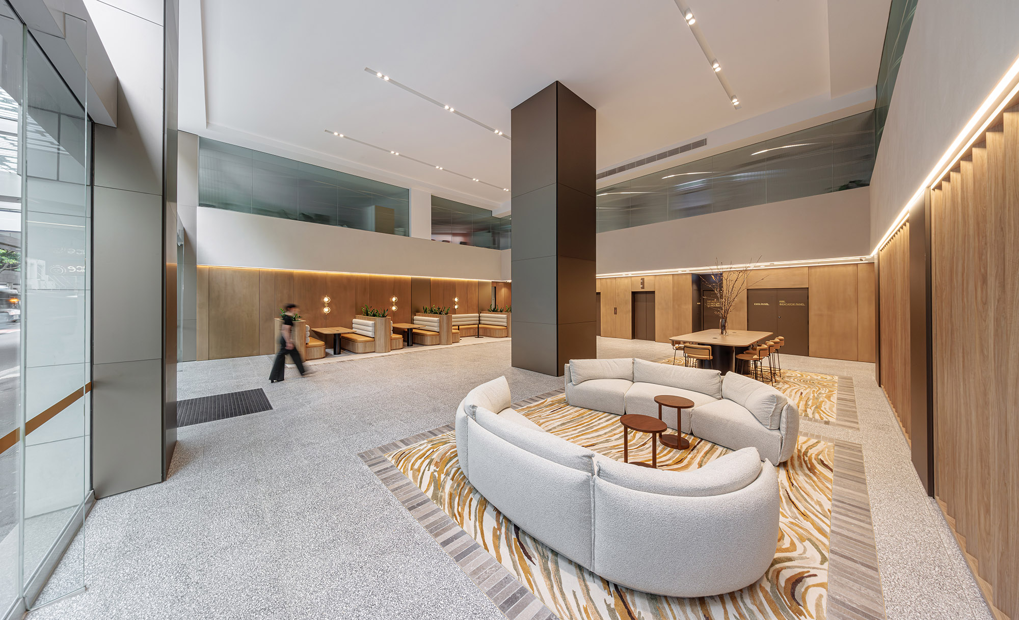 56 Clarence St Lobby