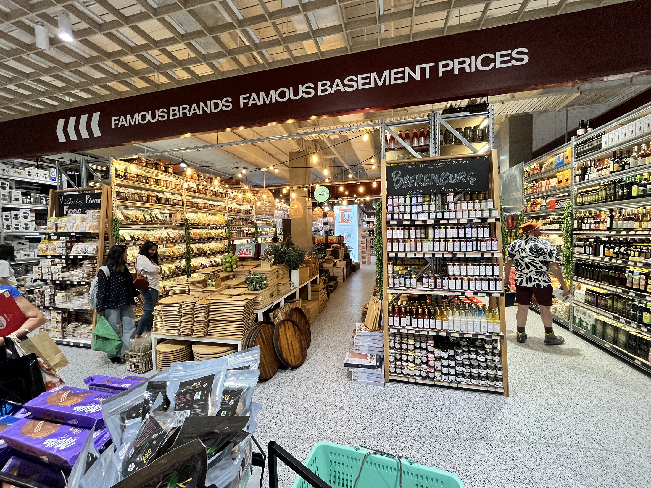 Victoria's Basement Flagship, Brisbane