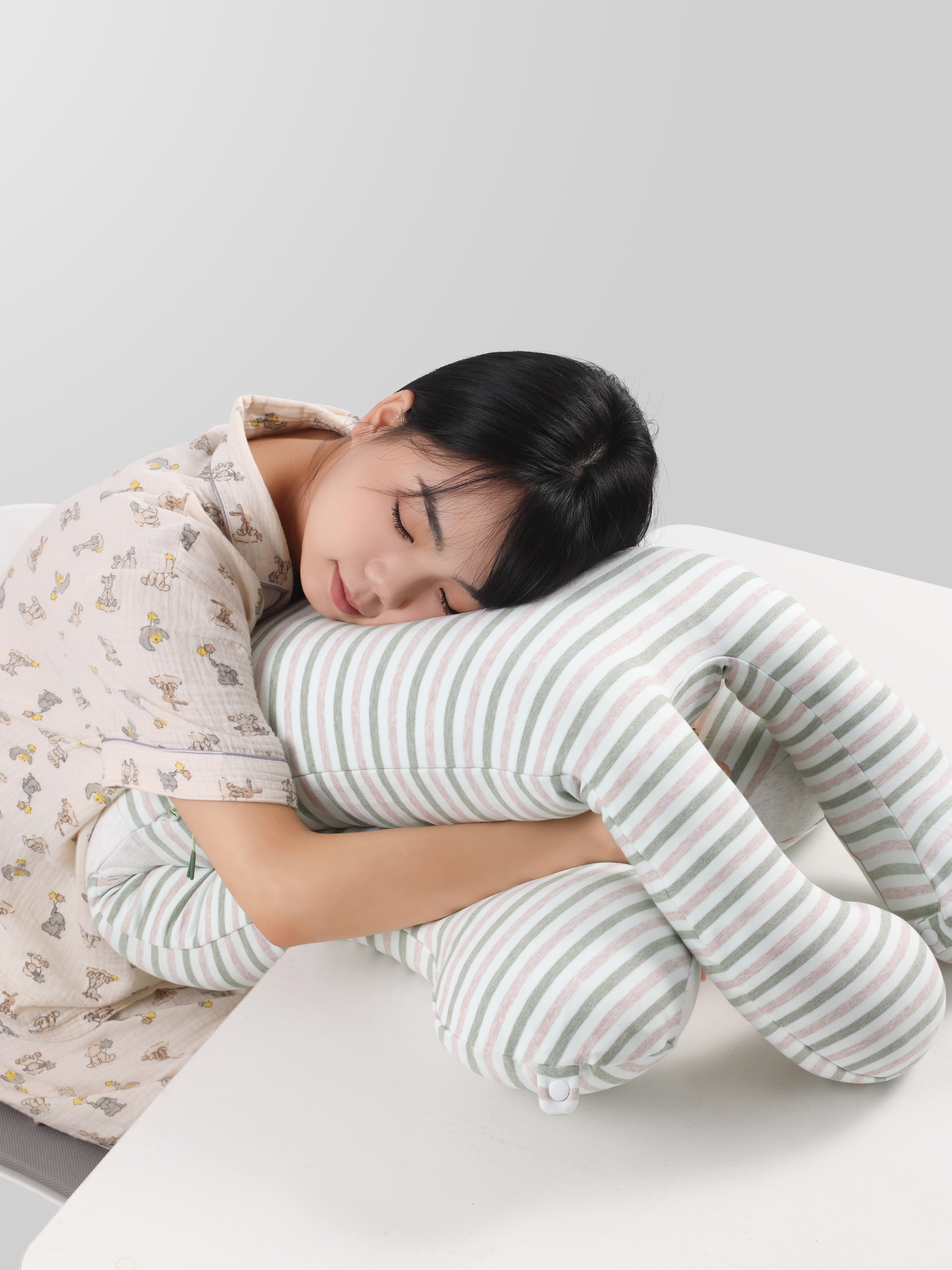 FUNMELON Versatile Sleeping Body Pillow