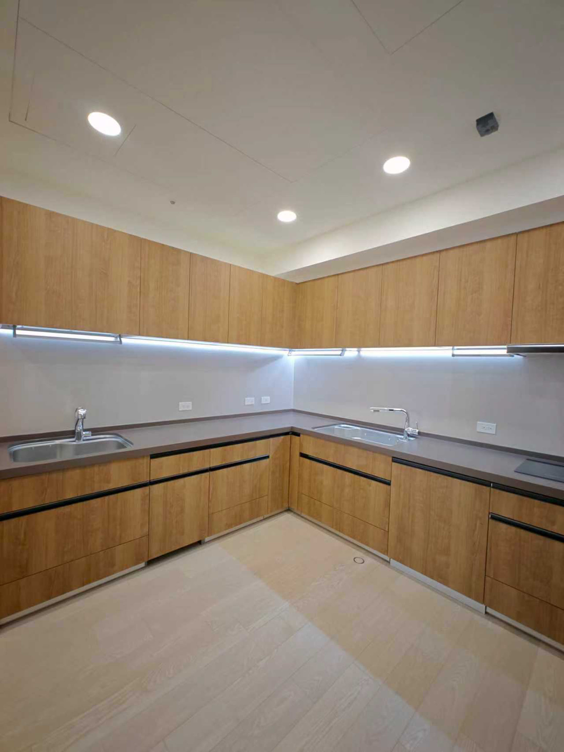 Stillness & Essence of Wind