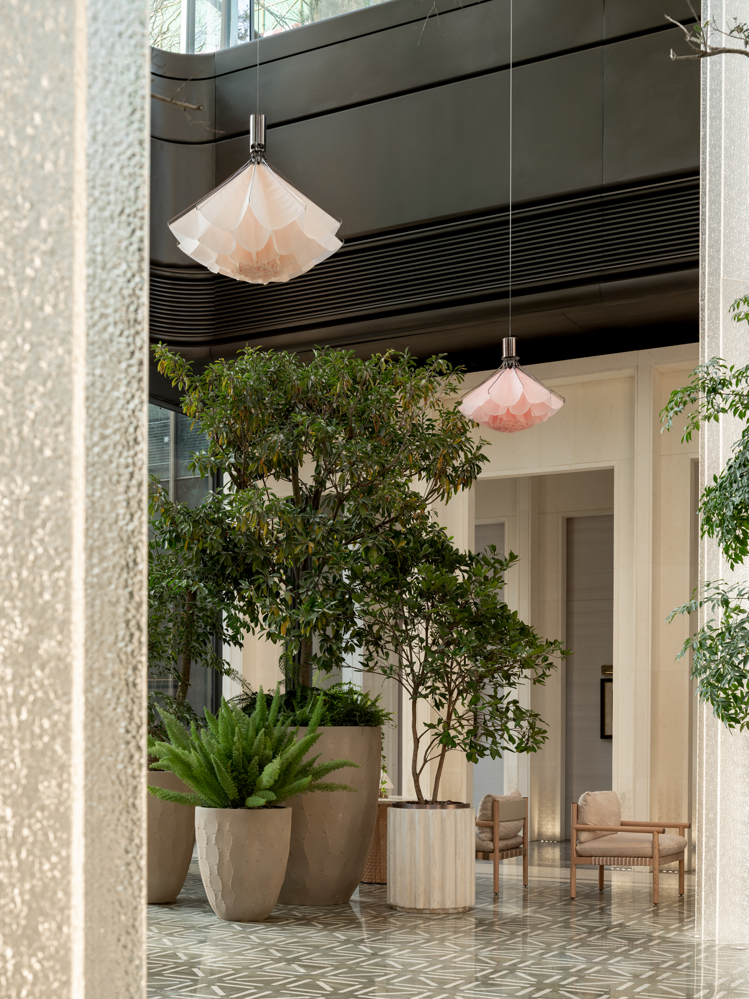 Urban Luxury, Natural Art