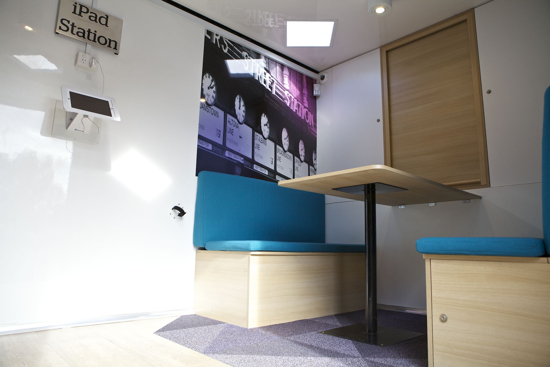 Bank of Melbourne Mobile Branch